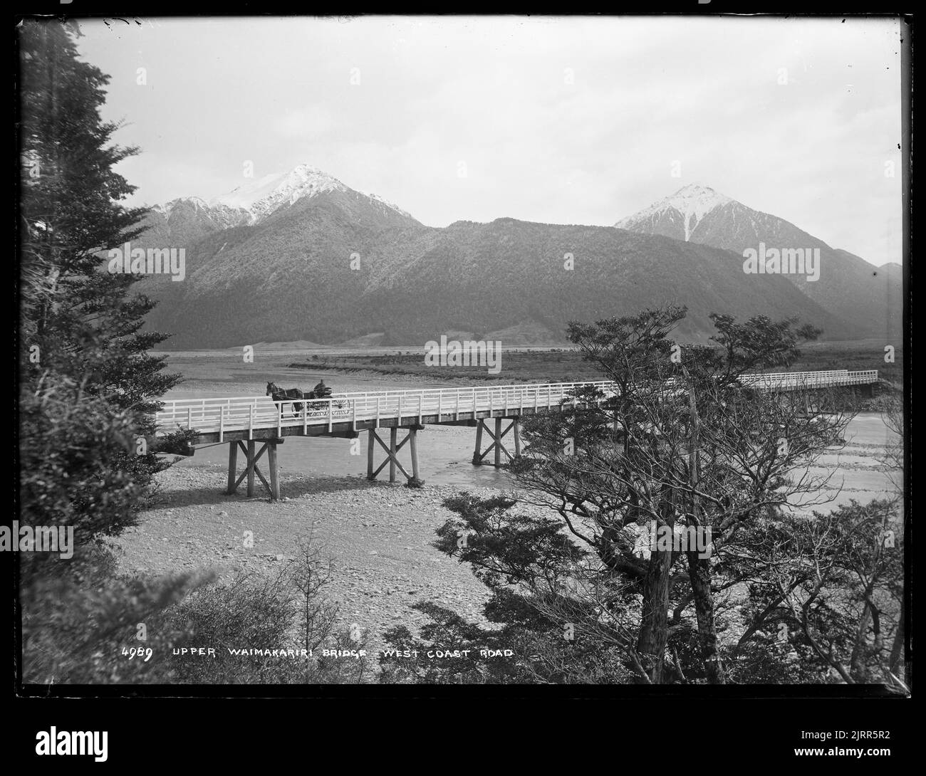 Waimakariri river gorge bridge hi-res stock photography and images - Alamy