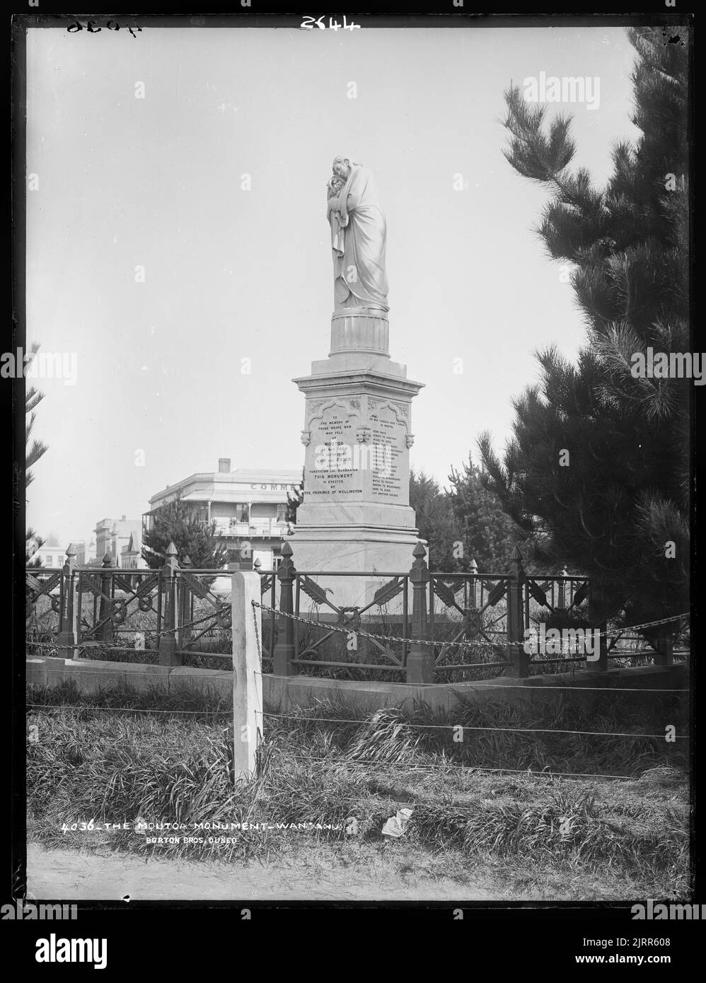 Wanganui the moutoa monument hi-res stock photography and images - Alamy
