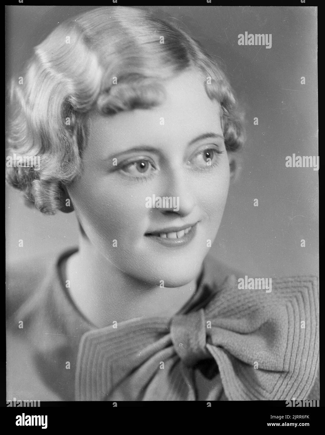 Mrs Pearson, 8 September 1934, Wellington, by Spencer Digby Studios ...