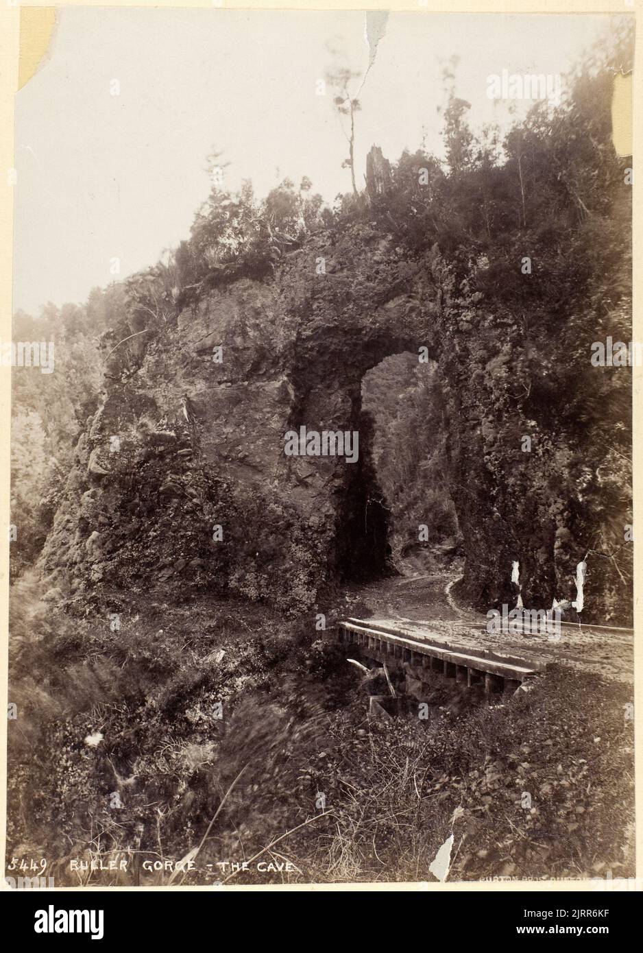 The cave buller gorge hi-res stock photography and images - Alamy