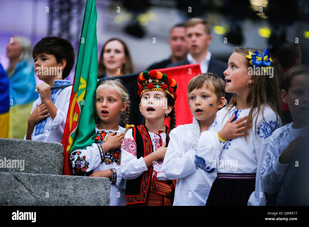 Portugal children in national costume hi-res stock photography and ...