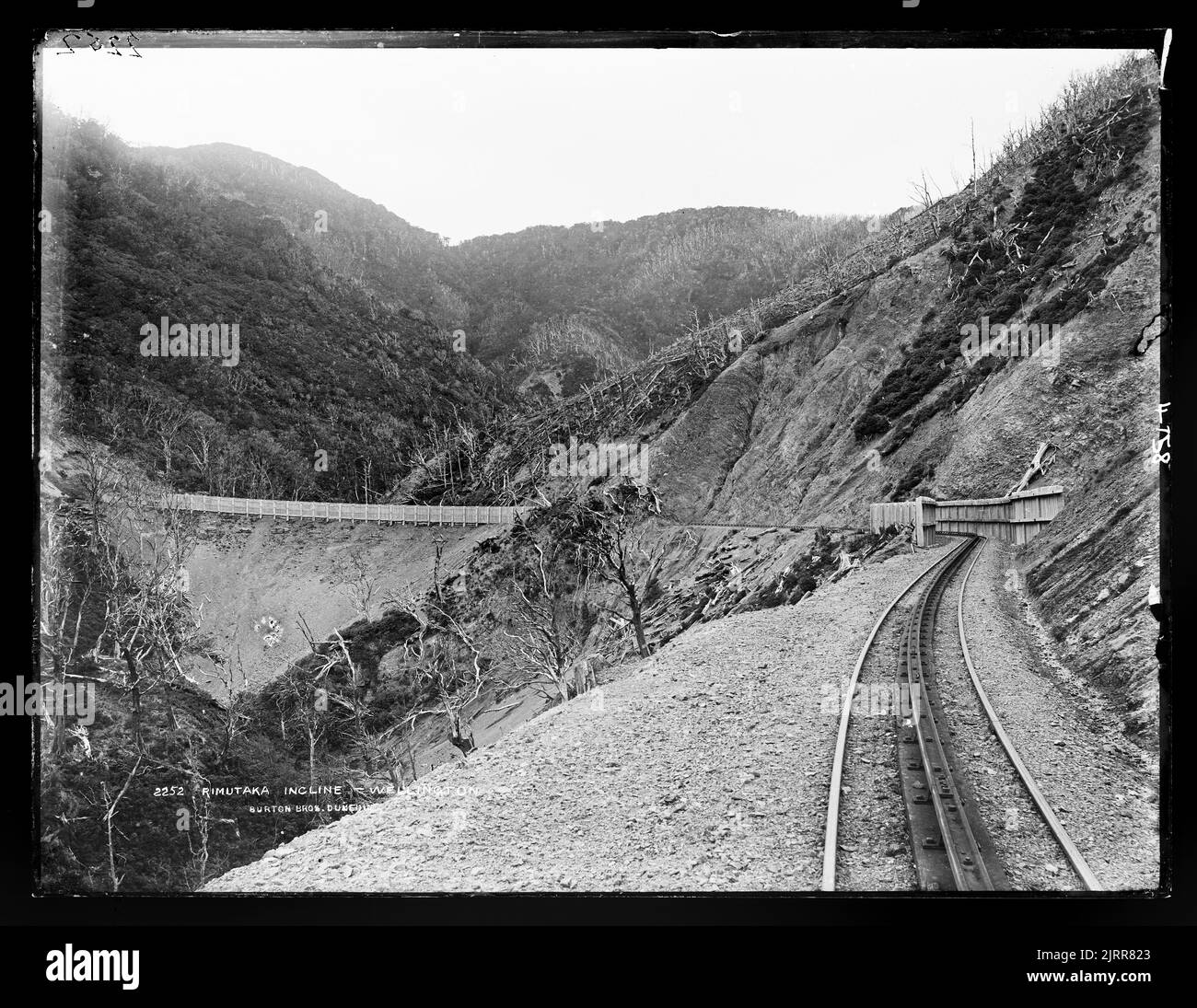 Rimutaka incline rimutaka incline hi-res stock photography and images ...