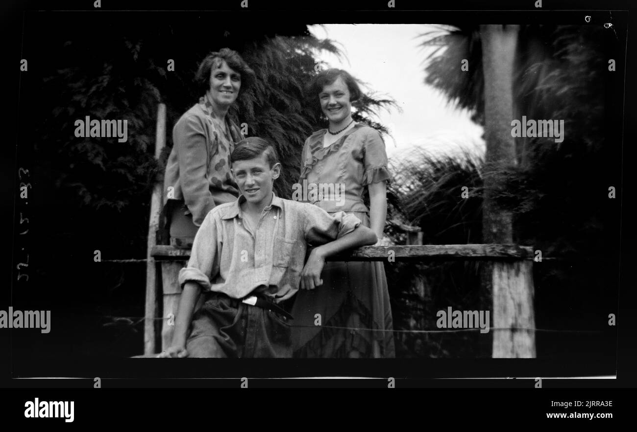 Two women and a boy, 25 December 1933, Levin, by Leslie Adkin. Gift of ...