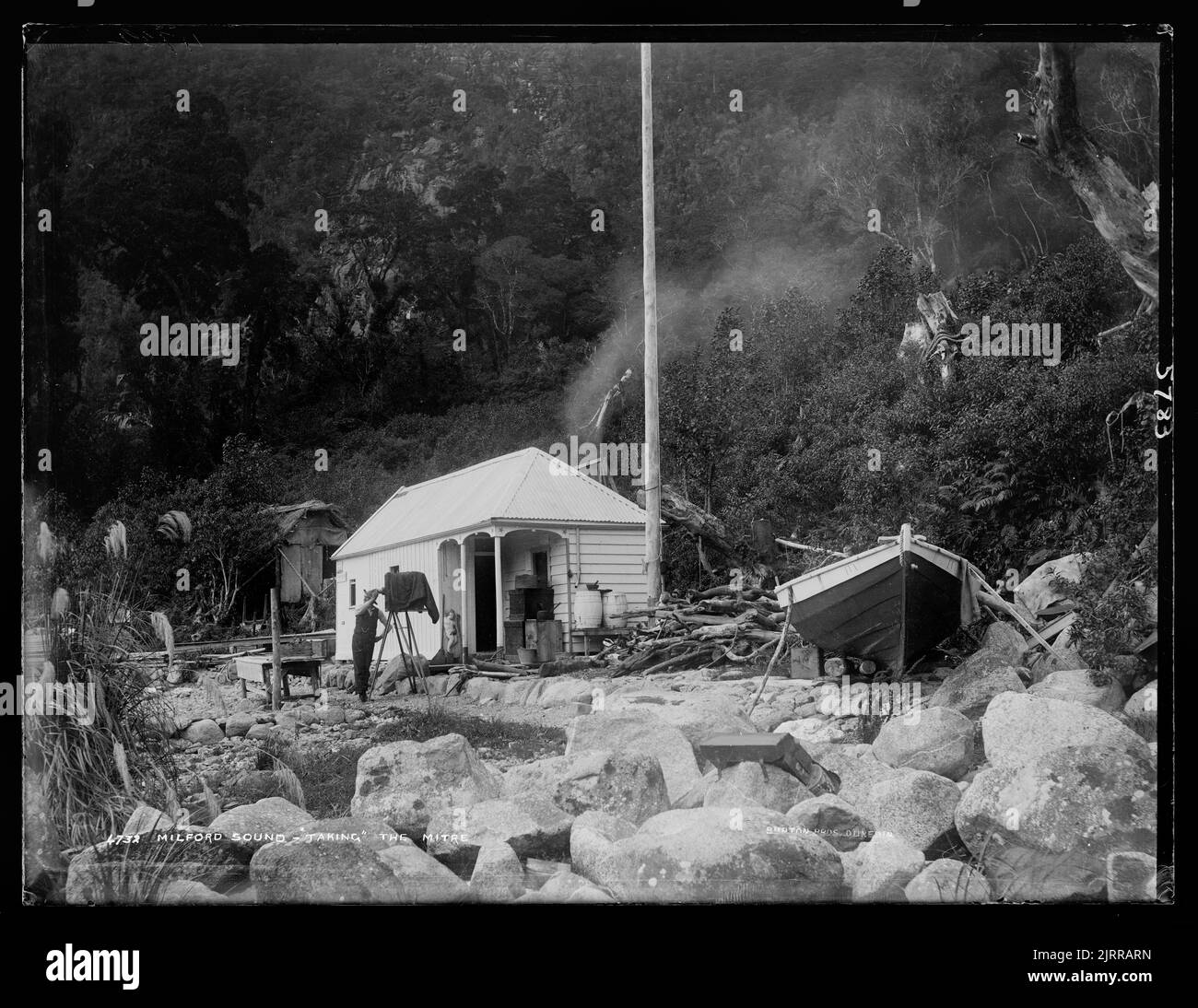 View milford sound fjord Black and White Stock Photos & Images - Alamy