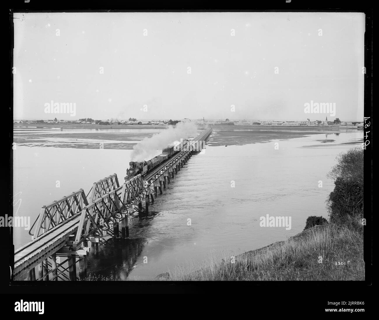 Riverton bridge hi-res stock photography and images - Alamy
