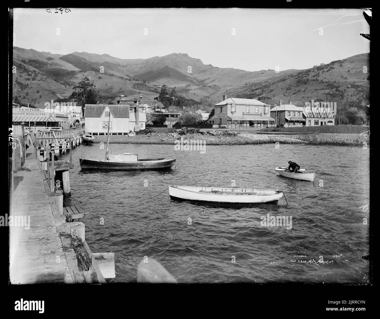 Akaroa inlet hi-res stock photography and images - Alamy