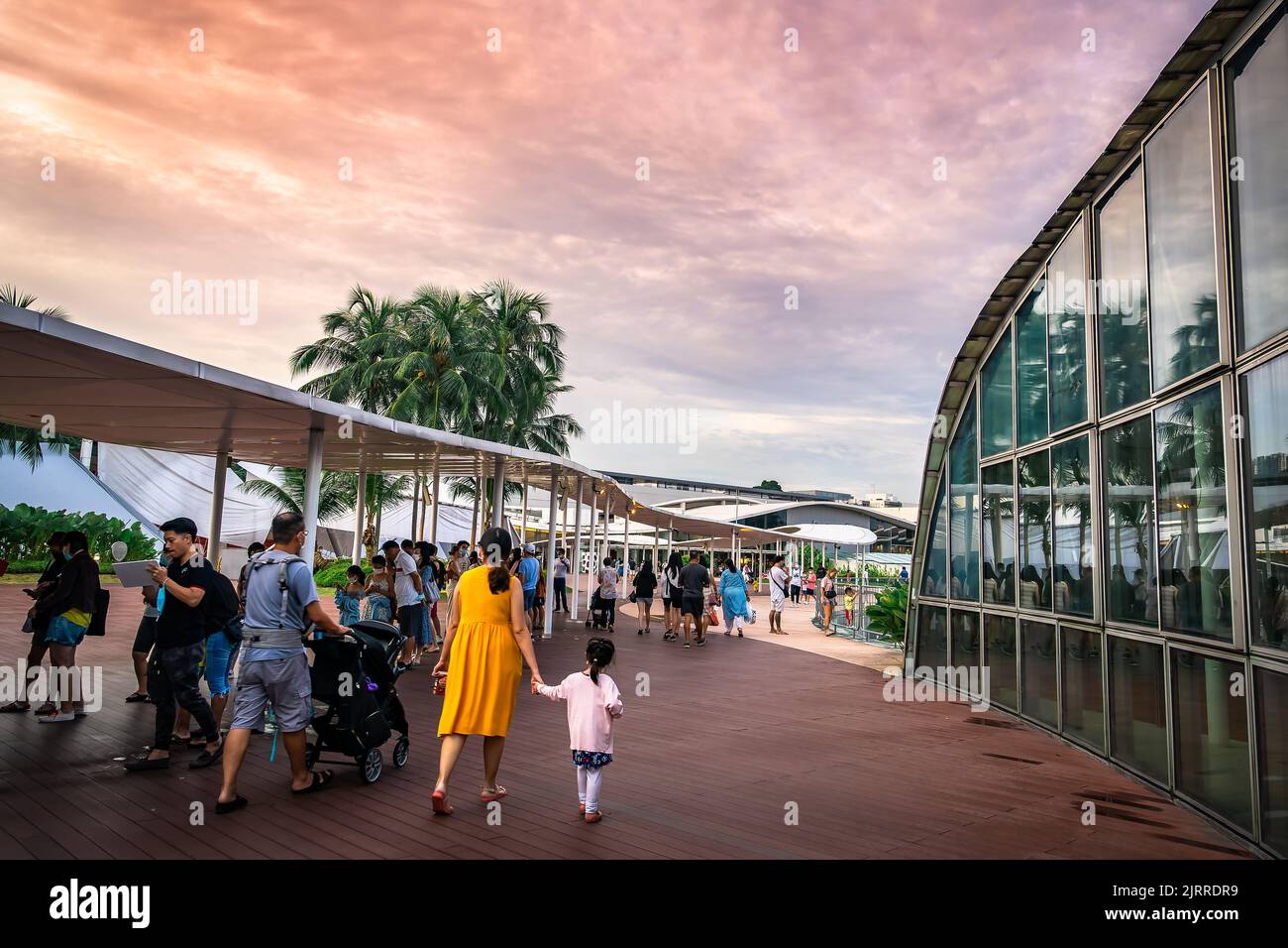 Sunset at VivoCity roof top Garden, it is a shopping mall near Sentosa ...