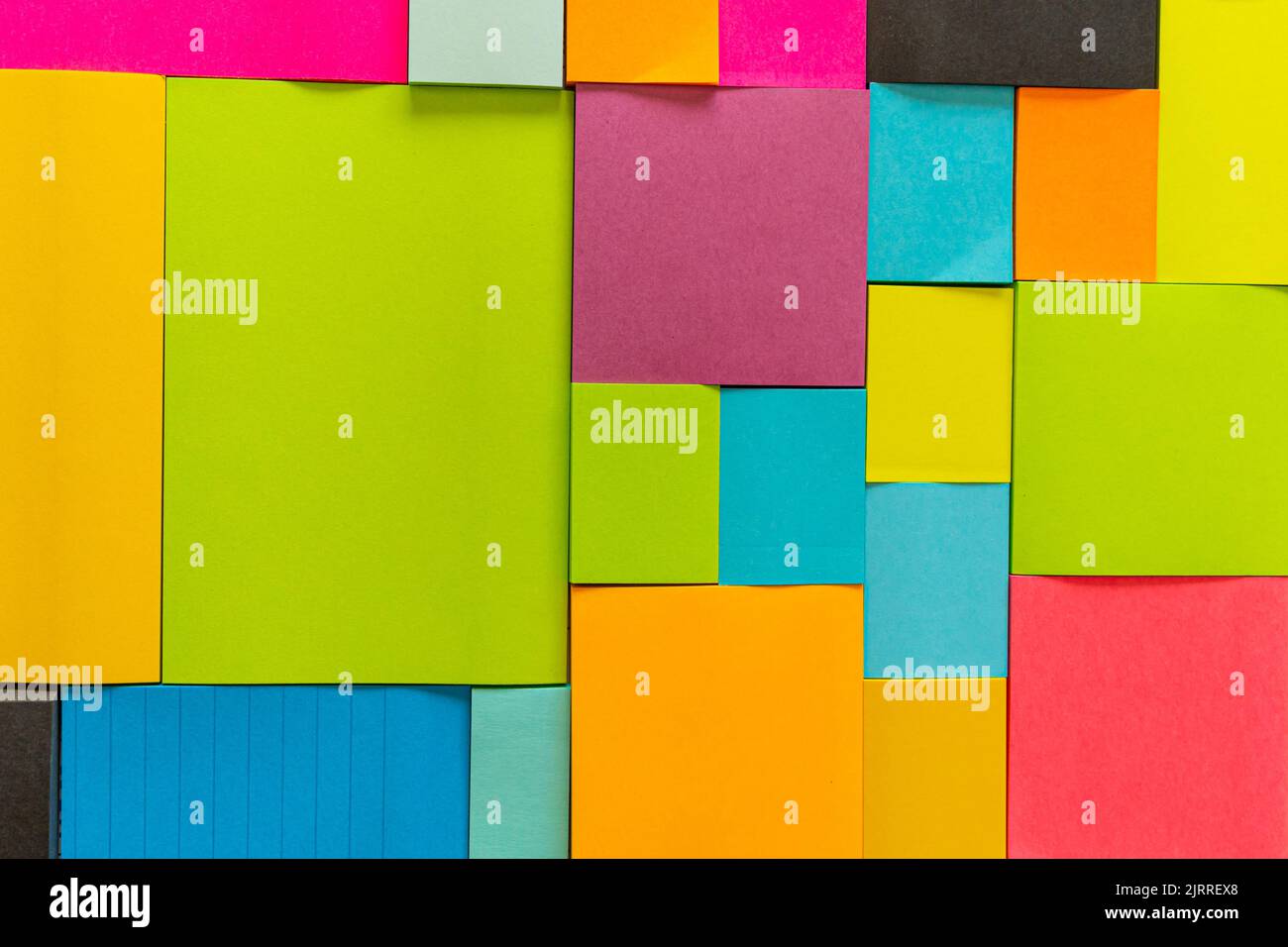 pile of sticky notes on office table at work Stock Photo - Alamy