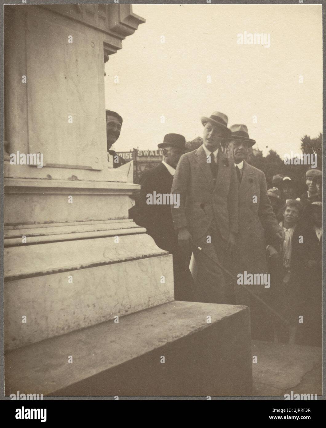 Rangitane hi-res stock photography and images - Alamy