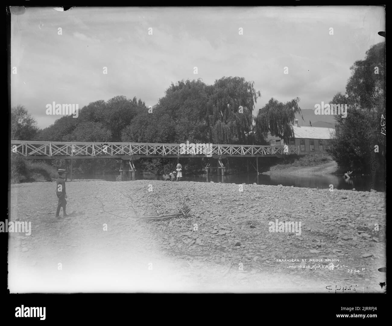 Trafalgar Street Bridge, Nelson, circa 1906, Dunedin, by Muir & Moodie ...