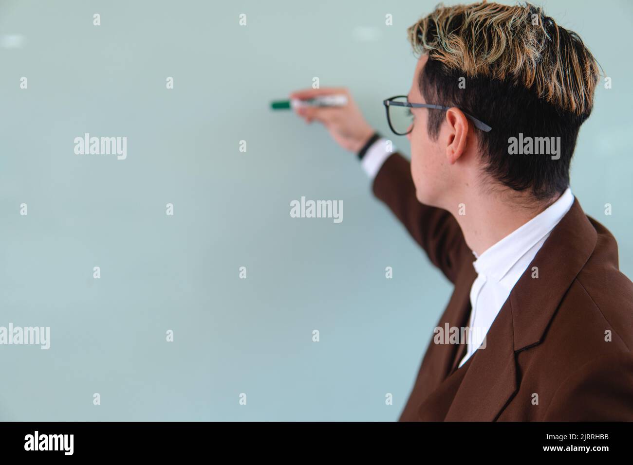 High school math class whiteboard hi-res stock photography and images ...