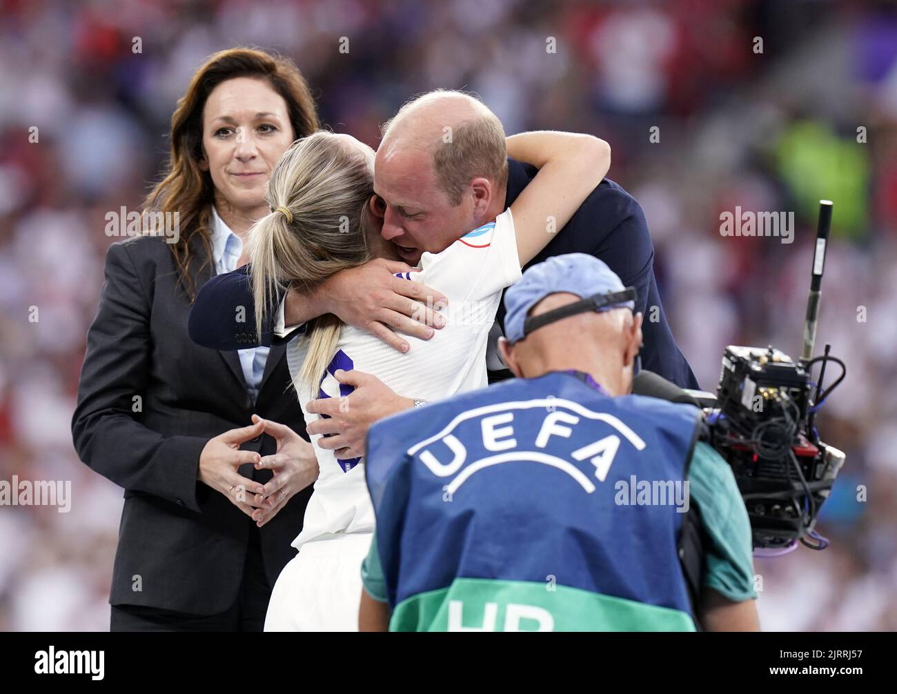 File photo dated 31/07/22 of England's Leah Williamson with The Duke of ...