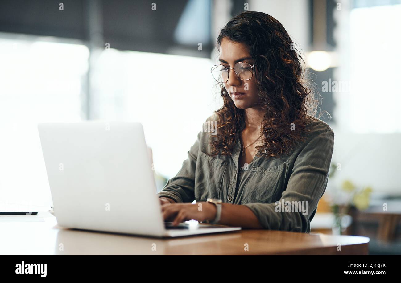 Manager typing hi-res stock photography and images - Alamy