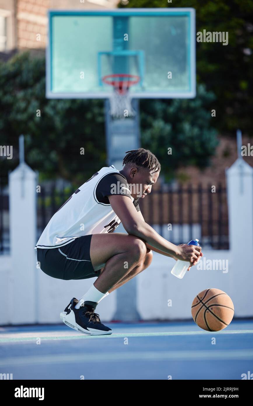 Tired man playing basketball hi-res stock photography and images - Alamy
