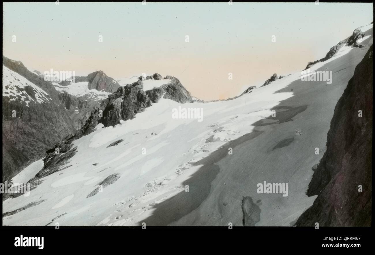 Lyttle's Dip from 1/2 way along the ridge to (Mount) Macpherson, West ...