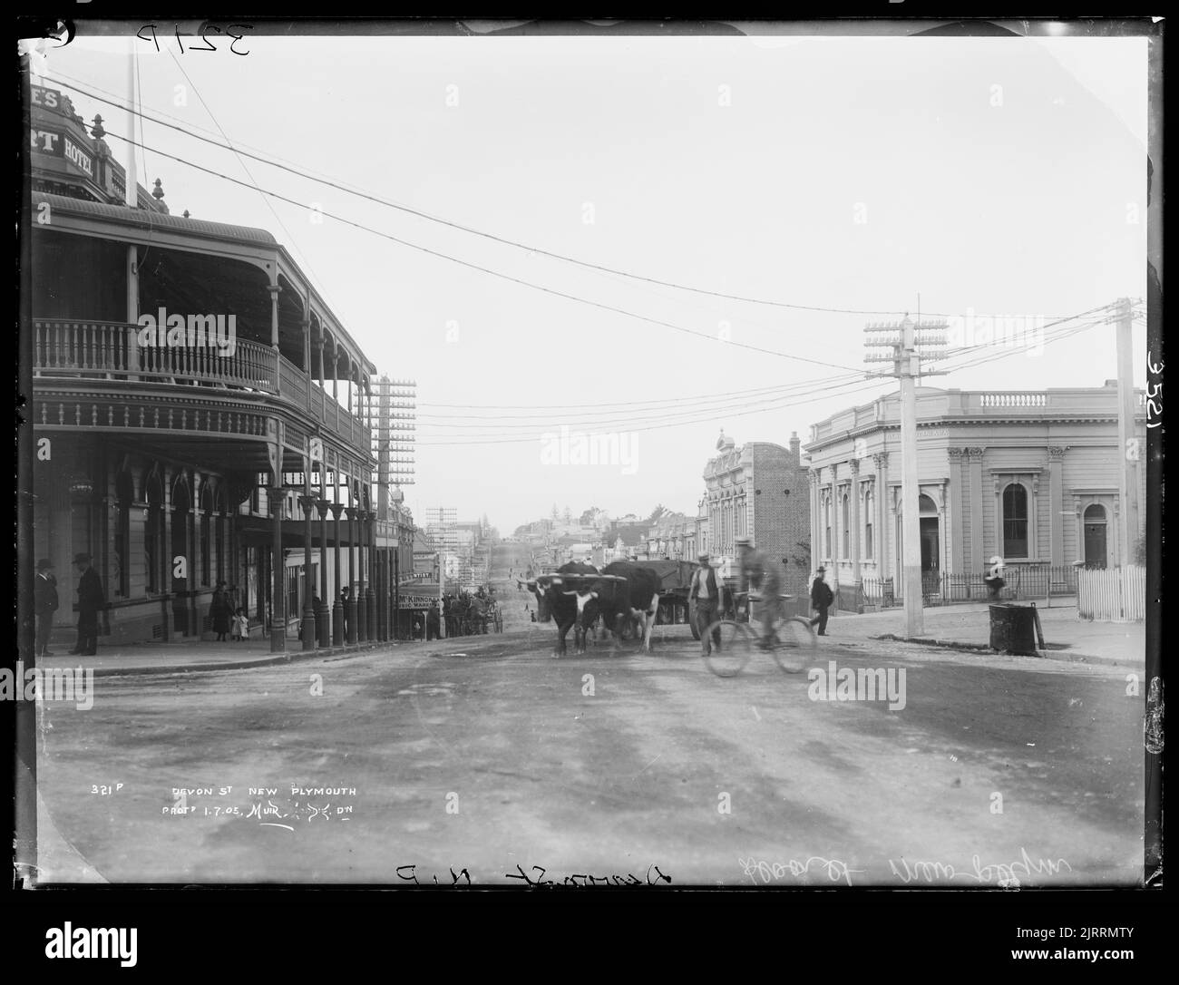 New plymouth devon street hi-res stock photography and images - Alamy