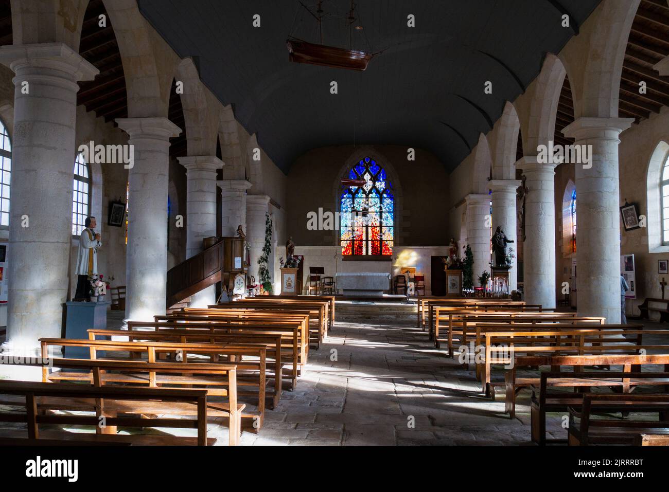 Hiers-Brouage (central-western France): interior of the church. Empty ...