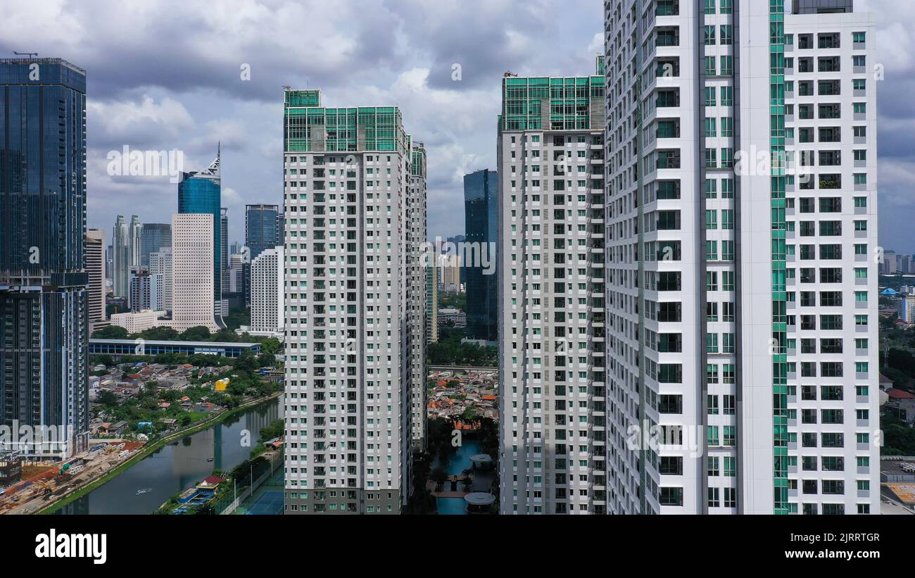 Multi-storey multi-entrance residential buildings of different levels ...