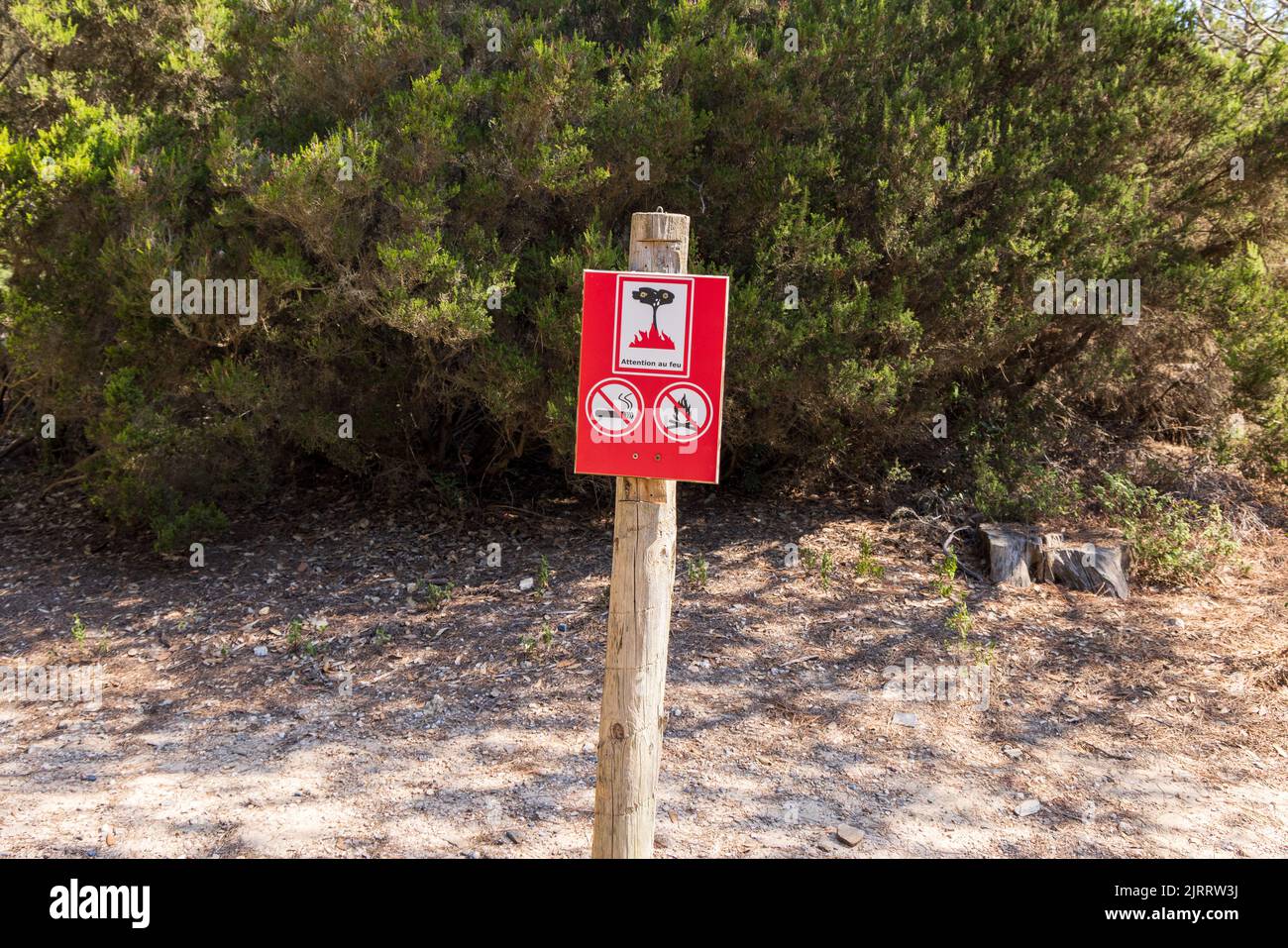 Forest fire prevention sign in France Stock Photo - Alamy