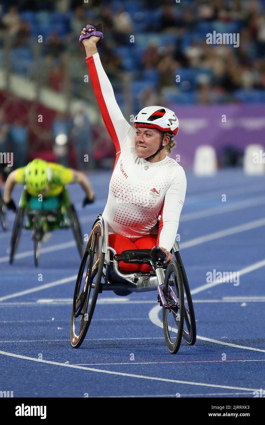 Hannah COCKROFT of England winning gold in the Women's T33 / T34 100m ...