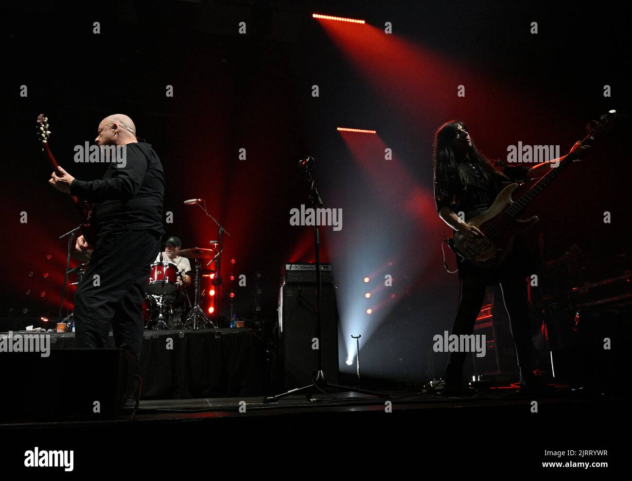 Pixies live 2022 hi-res stock photography and images - Alamy
