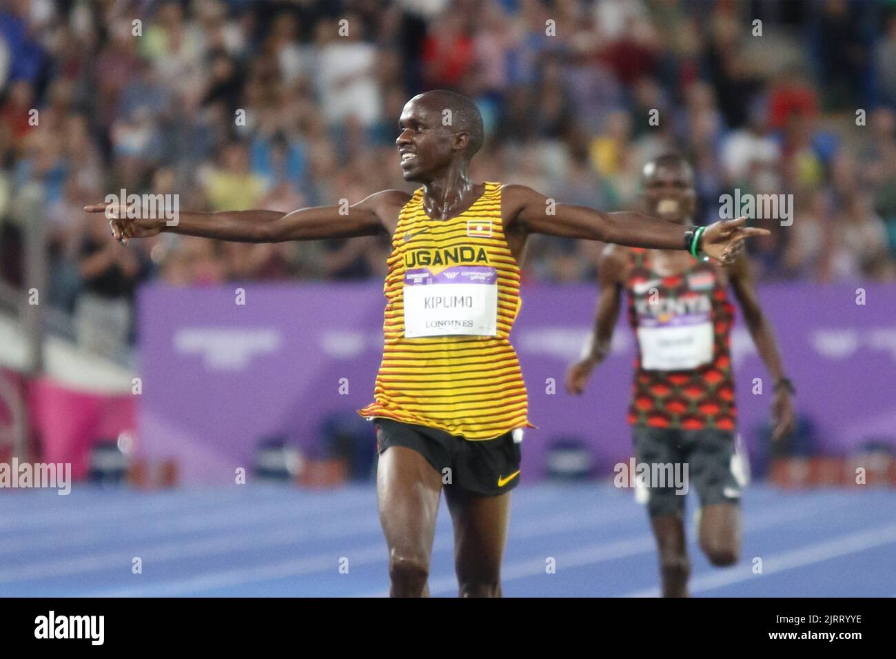 Jacob KIPLIMO of Uganda winning gold in the men's 10000 metres - Final ...