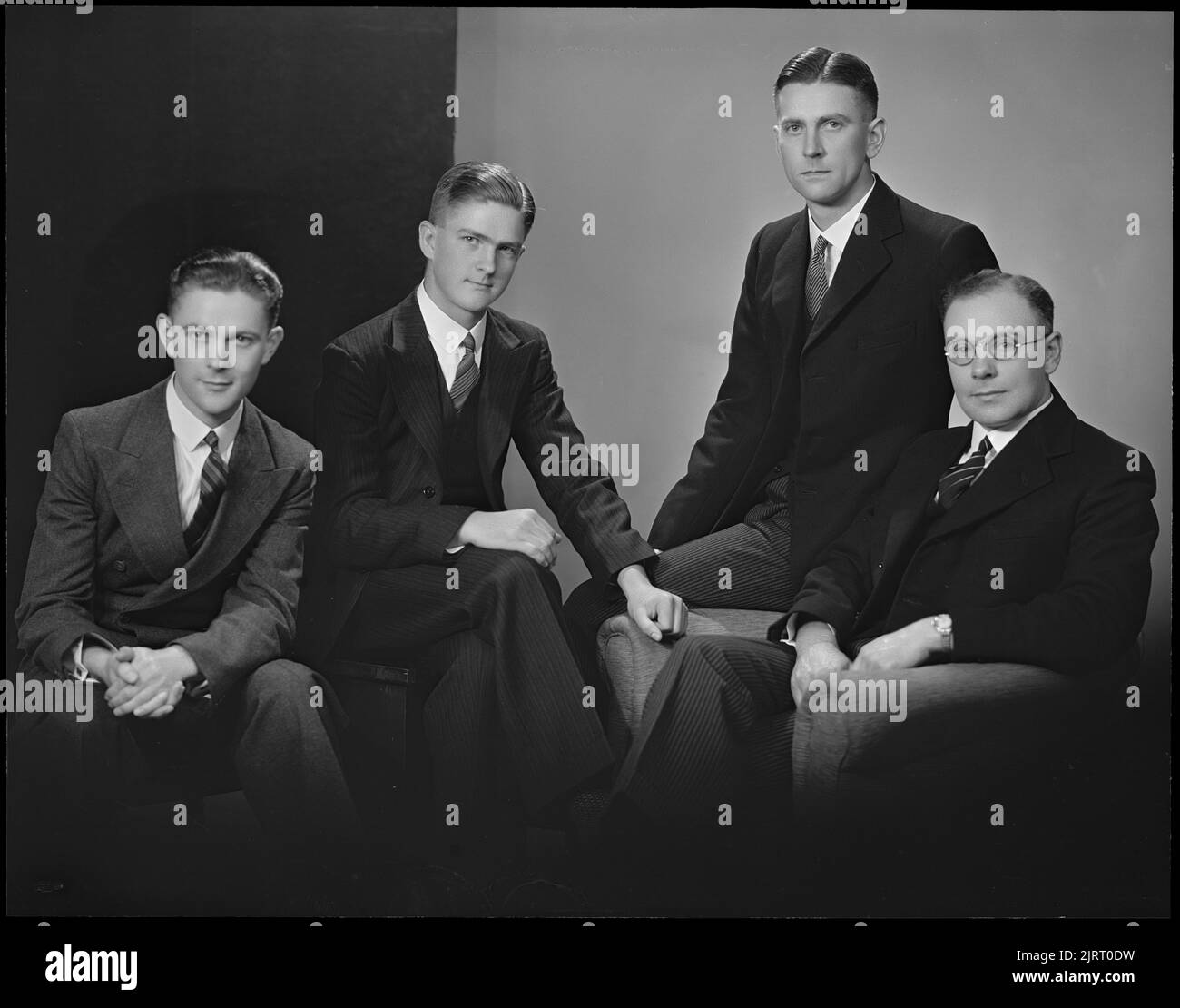 JS Shaw group, 1936, Wellington, by Spencer Digby Studios. Spencer ...