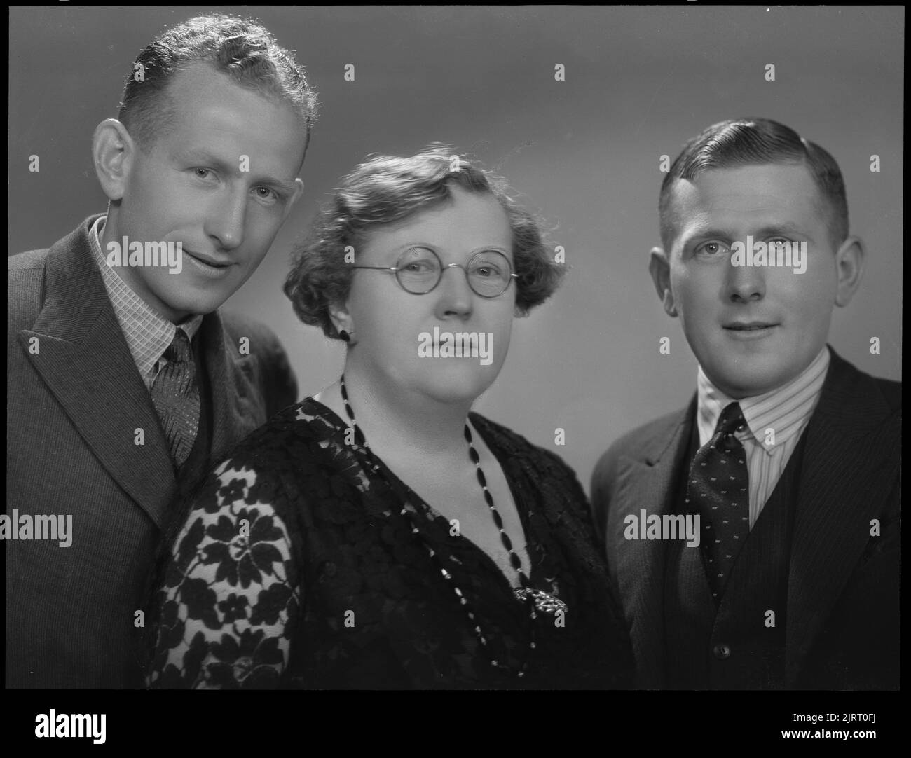 Mrs d ogilvy group mrs d ogilvy group hi-res stock photography and ...