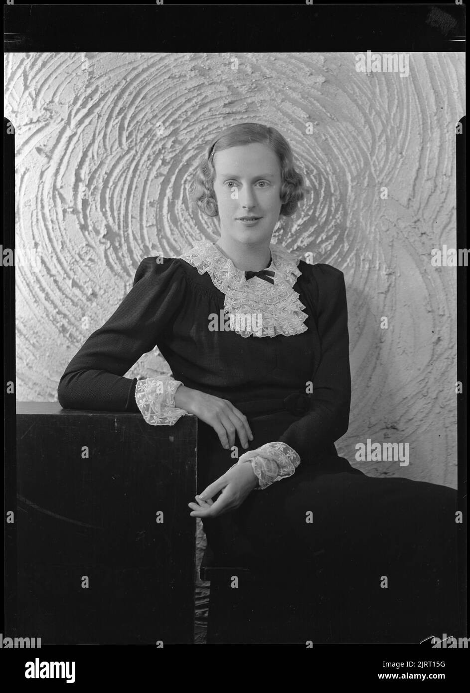 Miss Helen Abraham, 1937, Wellington, by Spencer Digby Studios. Spencer ...
