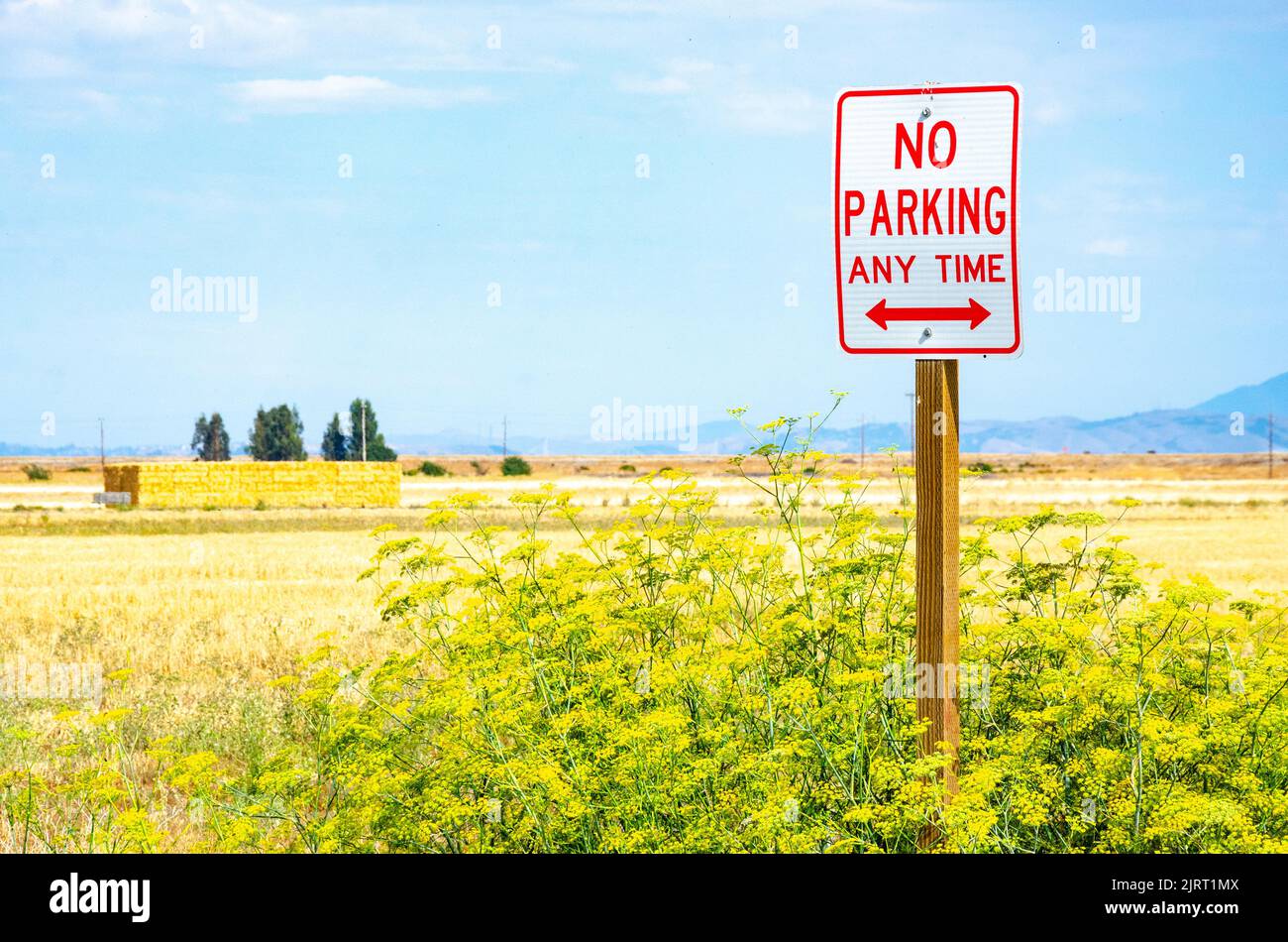 A no parking sign at the side of a highway in California, USA Stock ...