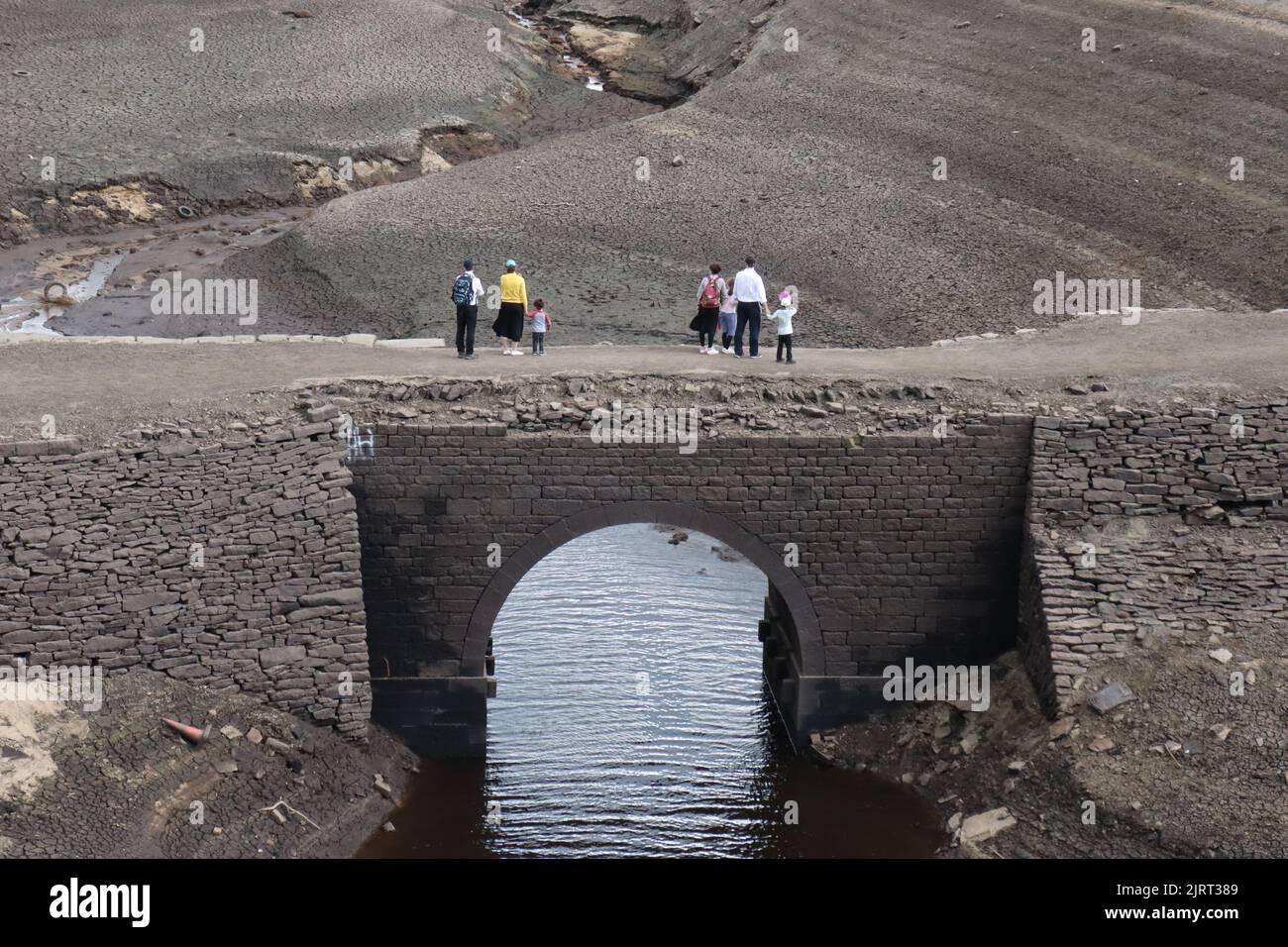 Baitings Reservoir / Dam - Drought Stock Photo - Alamy