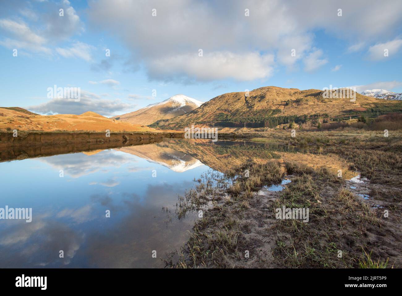 Area of Crianlarich, Scotland. Picturesque dusk view of the River ...