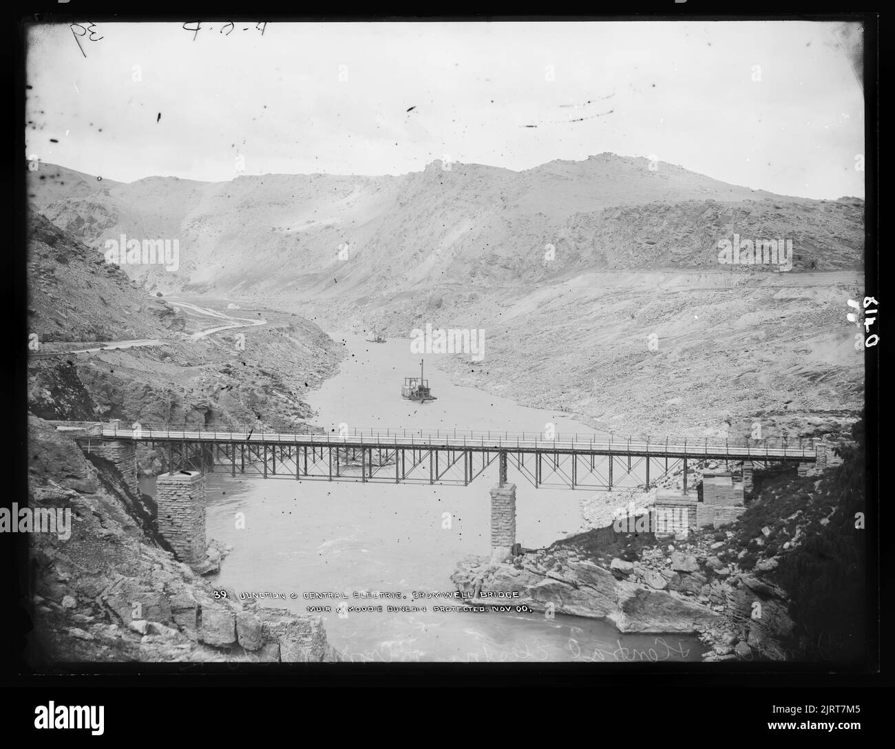 Cromwell bridge Black and White Stock Photos & Images - Alamy