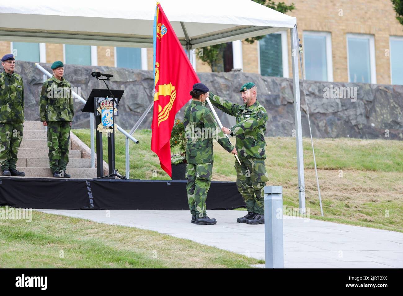 Crown Princess Victoria hands over the new regimental flag to Älvsborg ...