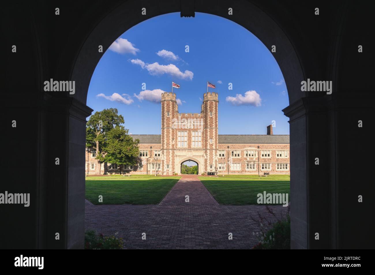 Brookings hall hi-res stock photography and images - Alamy