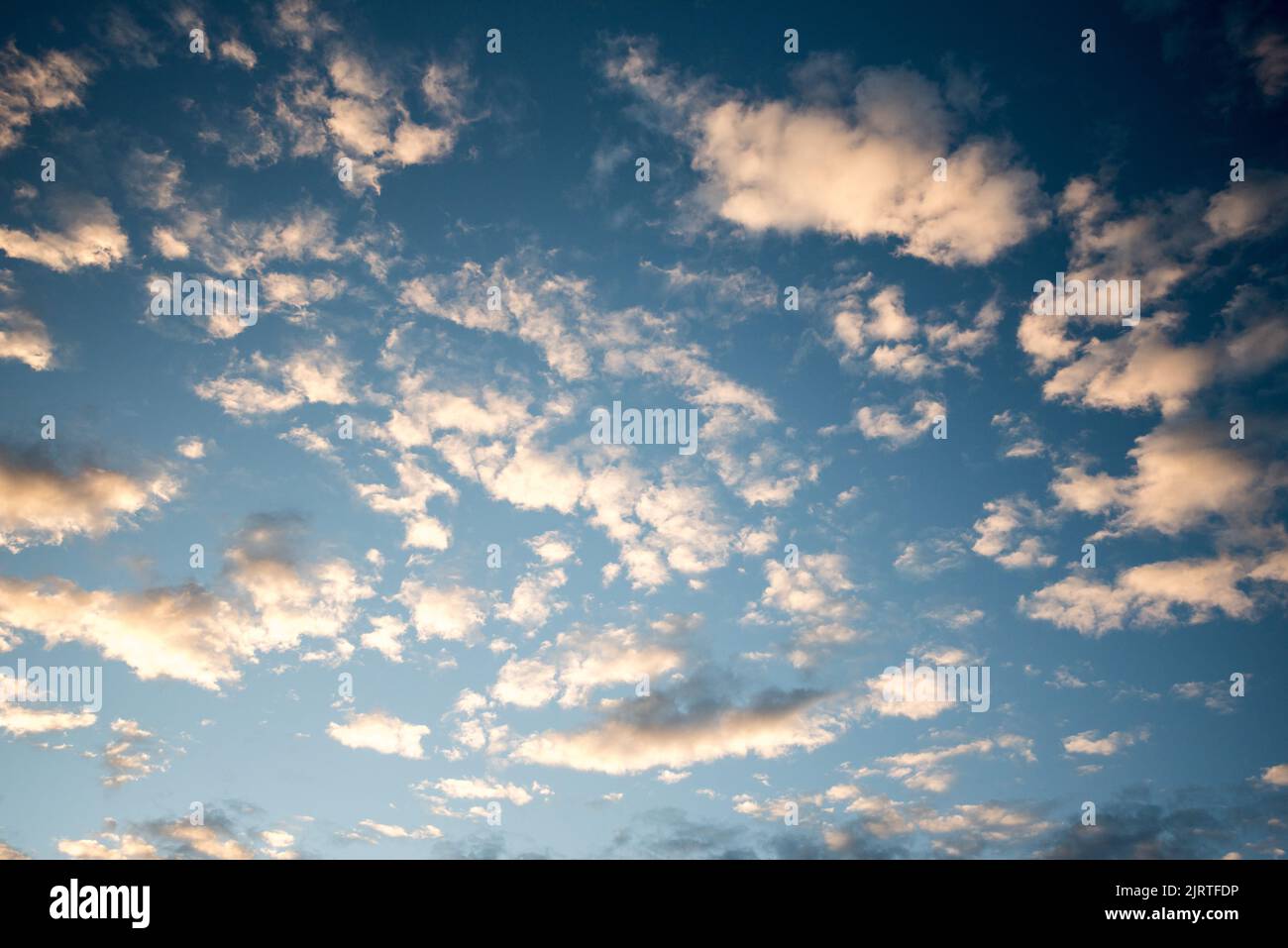 Early morning sky stock image hi-res stock photography and images - Alamy