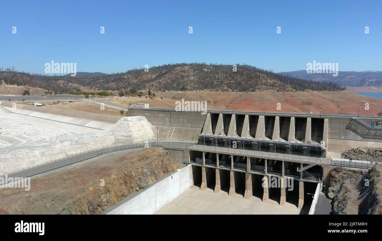 Oroville Dam during California's severe drought Stock Photo - Alamy