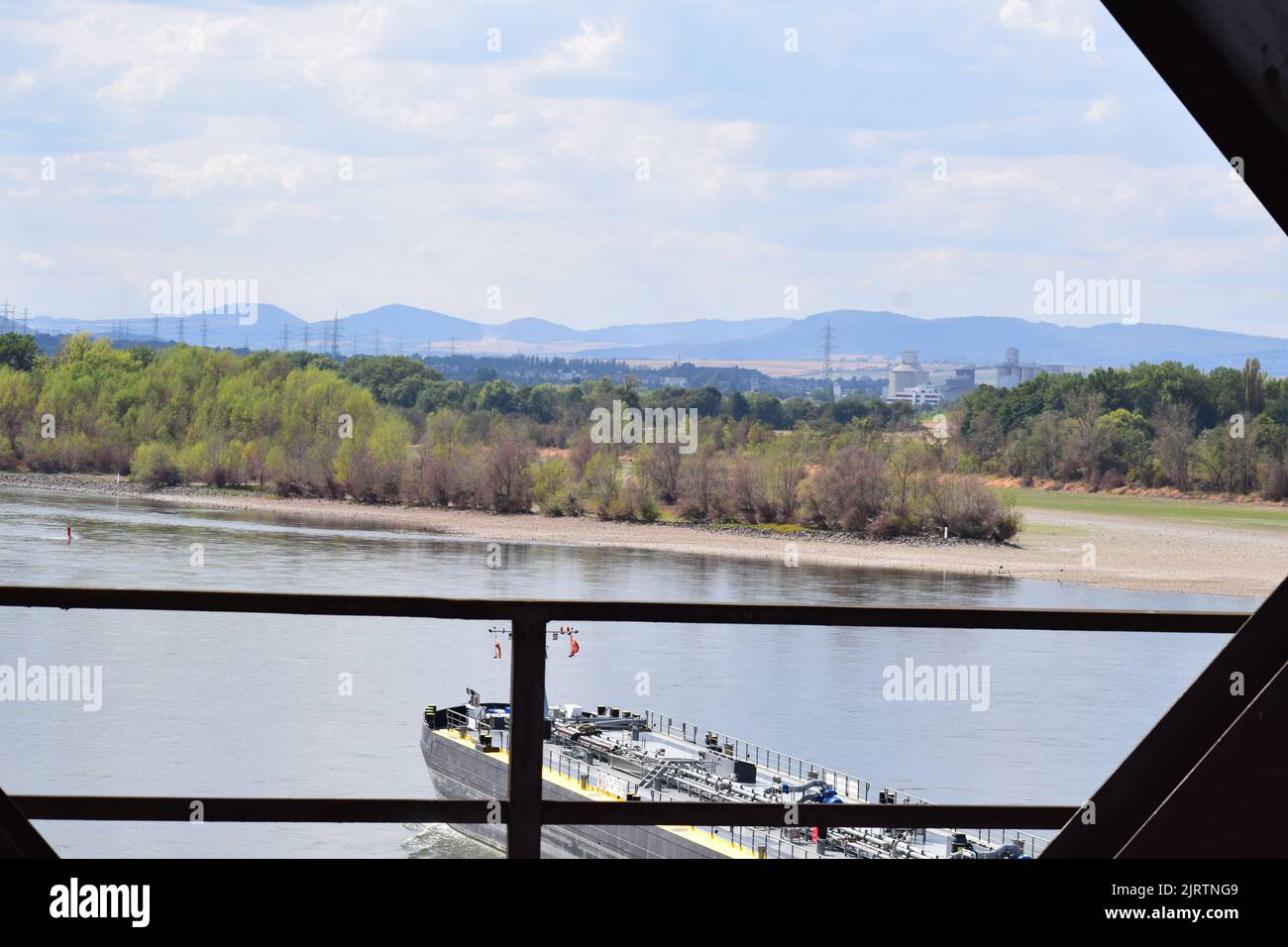 Rhine drought north of Koblenz near Urmitz Stock Photo - Alamy