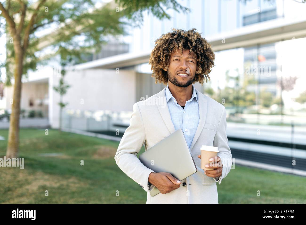 Face positive hispanic curly haired hi-res stock photography and images ...