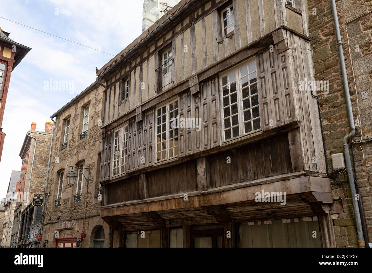 Half timber buildings in medieval hi-res stock photography and images ...