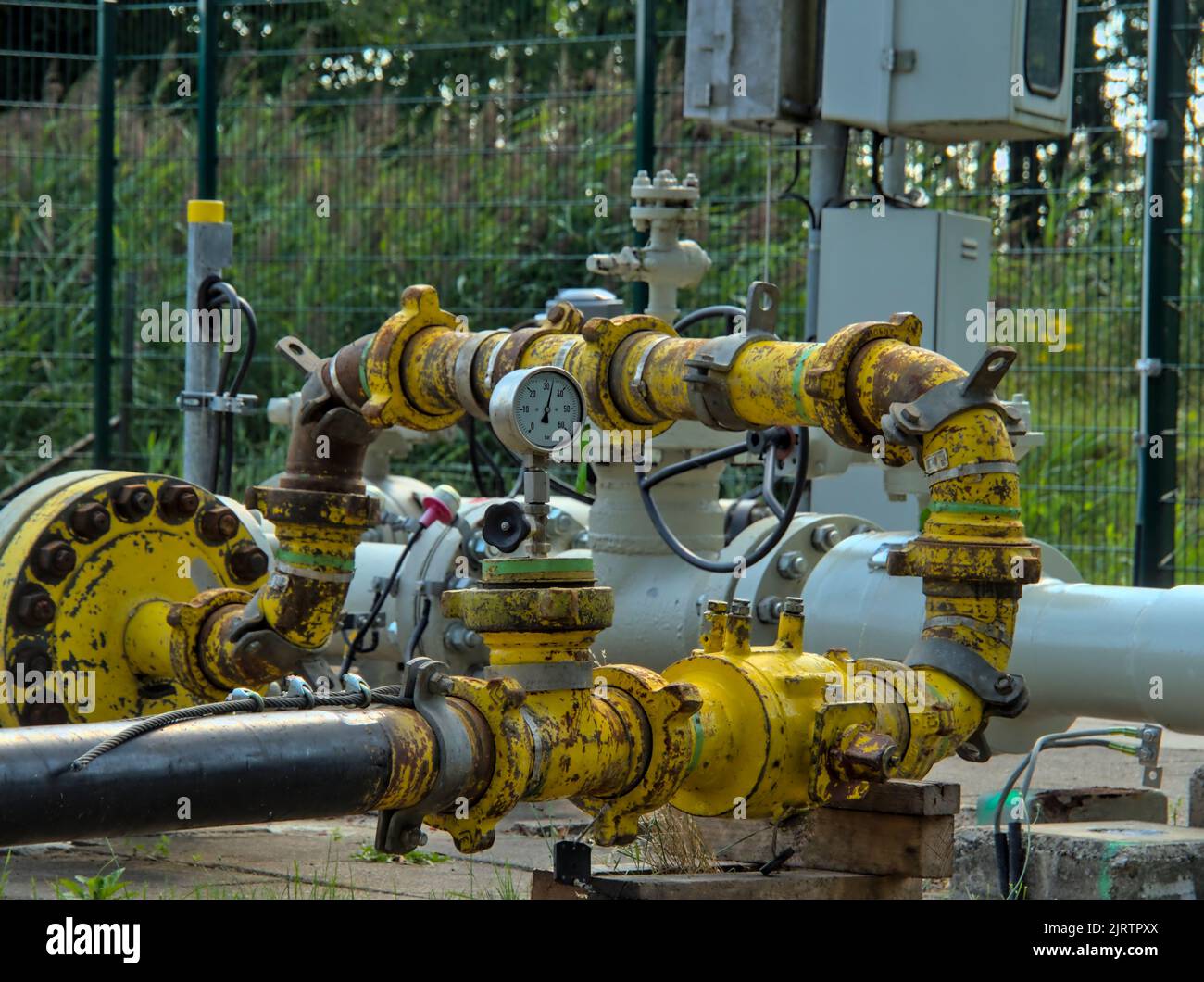 Pipe transportation system hi-res stock photography and images - Alamy Pipe transportation system hi-res stock photography and images - Alamy