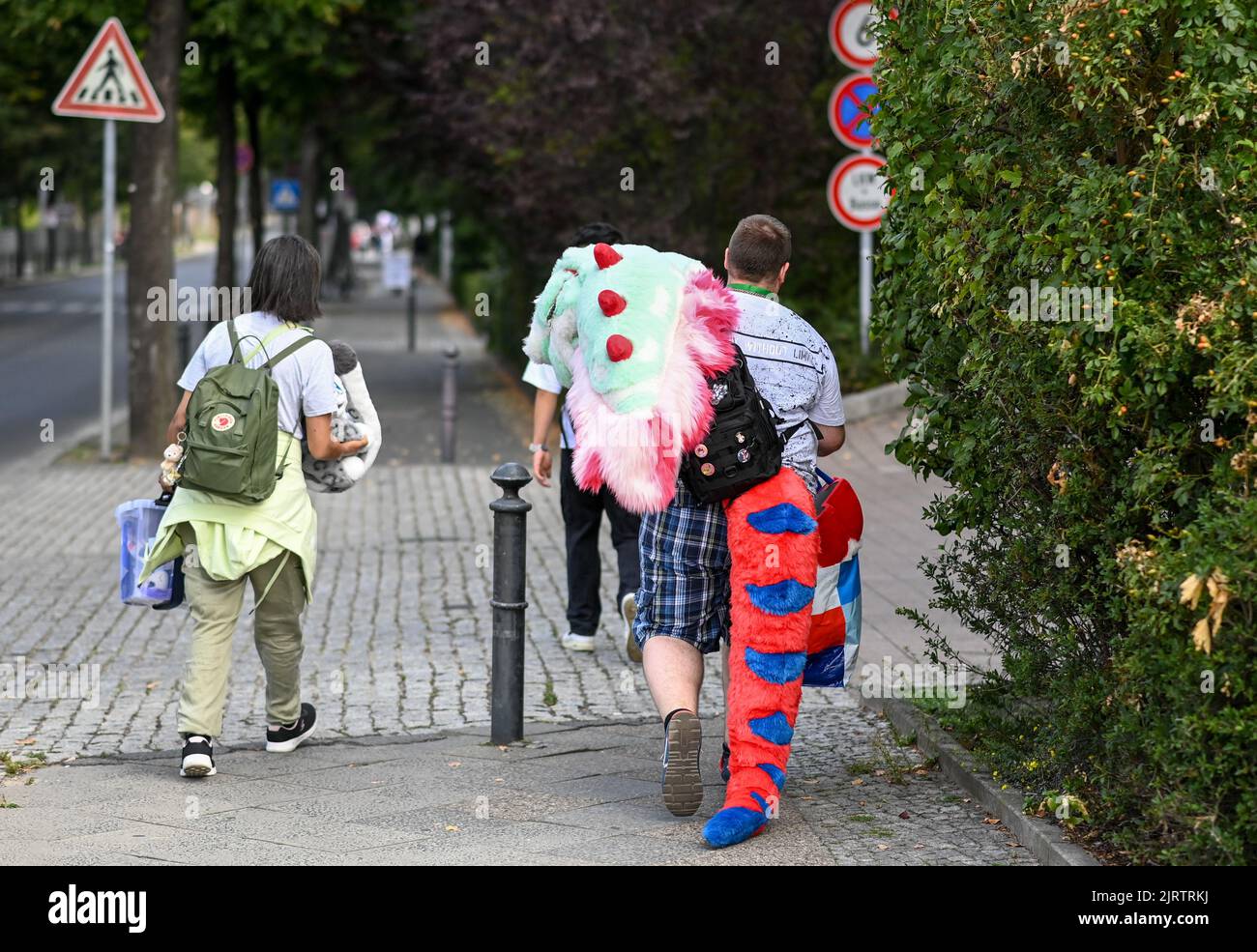 Berlin, Germany. 25th Aug, 2022. Participants come with their costumes ...