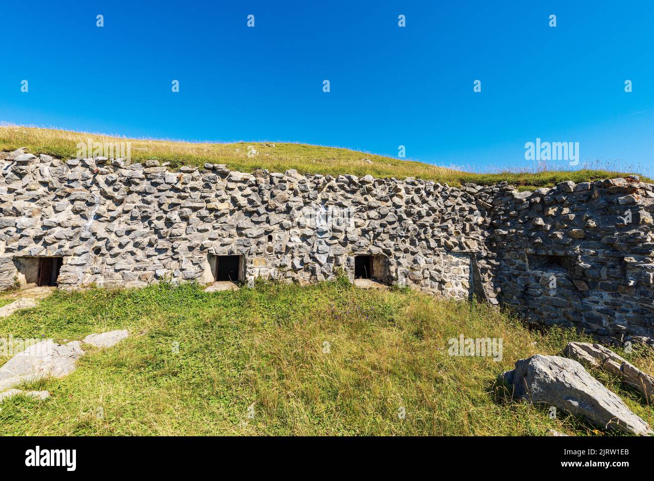 Italy world war bunker hi-res stock photography and images - Alamy