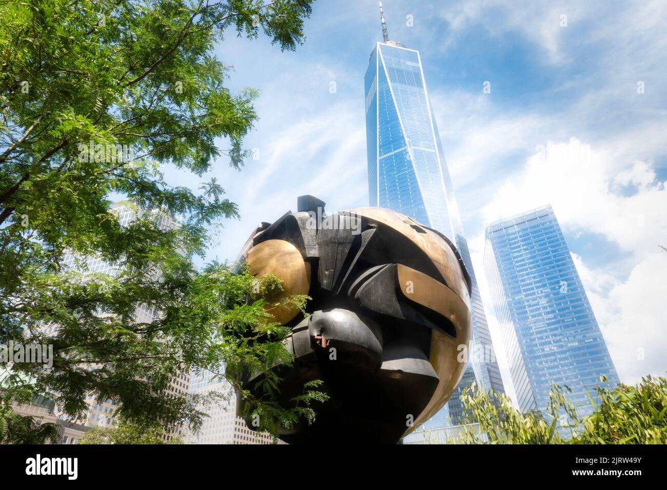 Sphere and Modern Architecture at the World Trade Center in New York ...