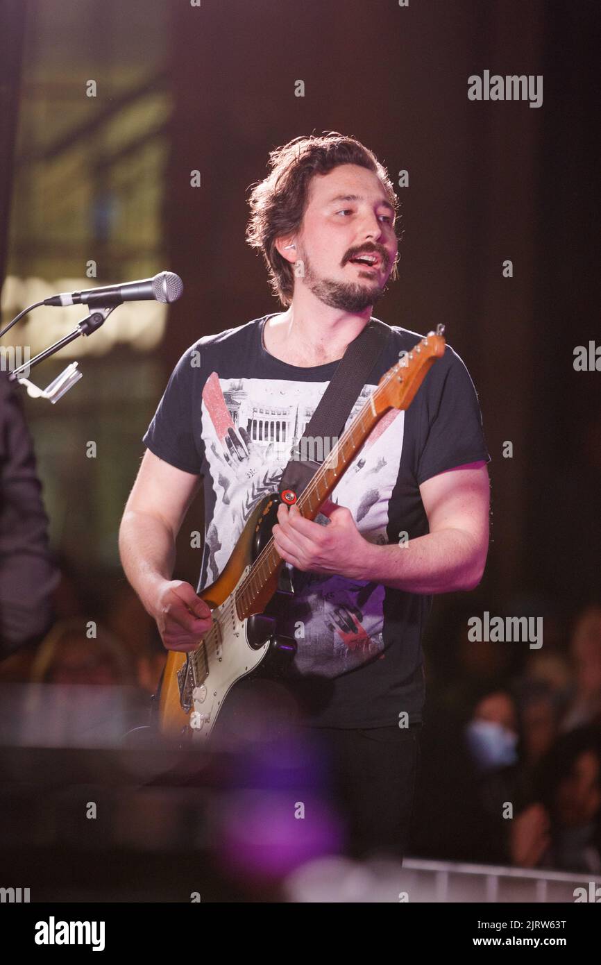 Vanessa Amorosi and her backing band perform during the Queen Street ...