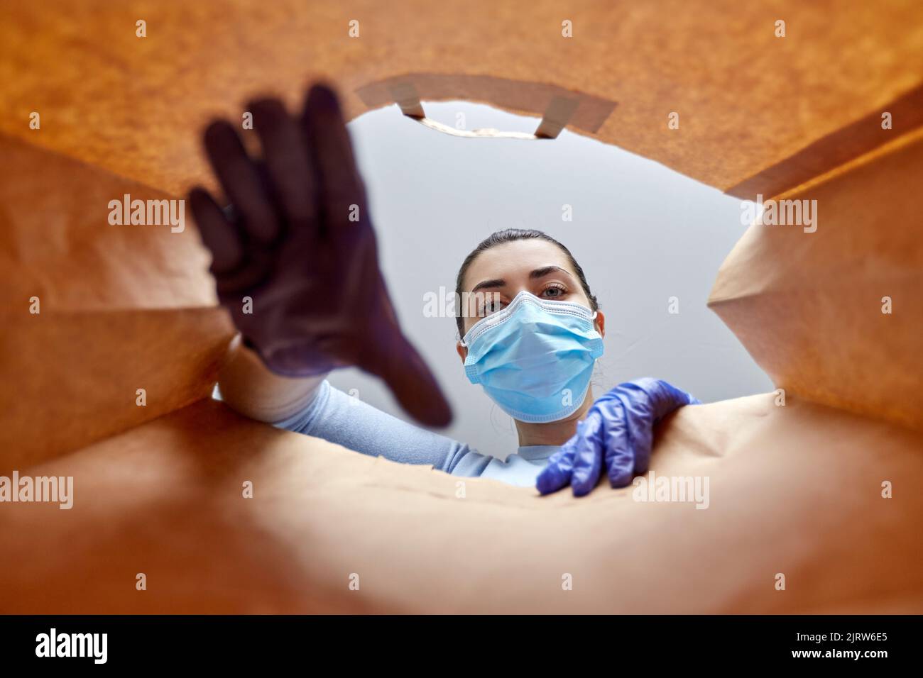 Paper bag mask hi-res stock photography and images - Alamy