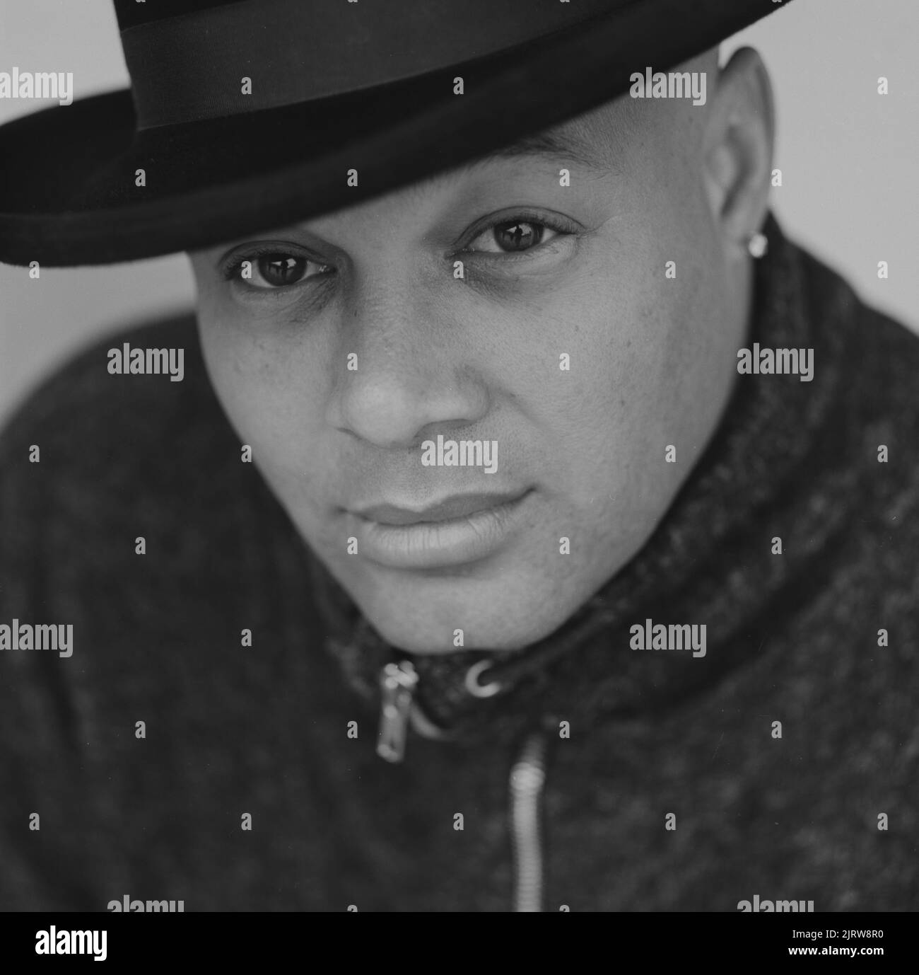 Los Angeles CA: Narda Michael Walden portrait session circa 1999 Credit ...