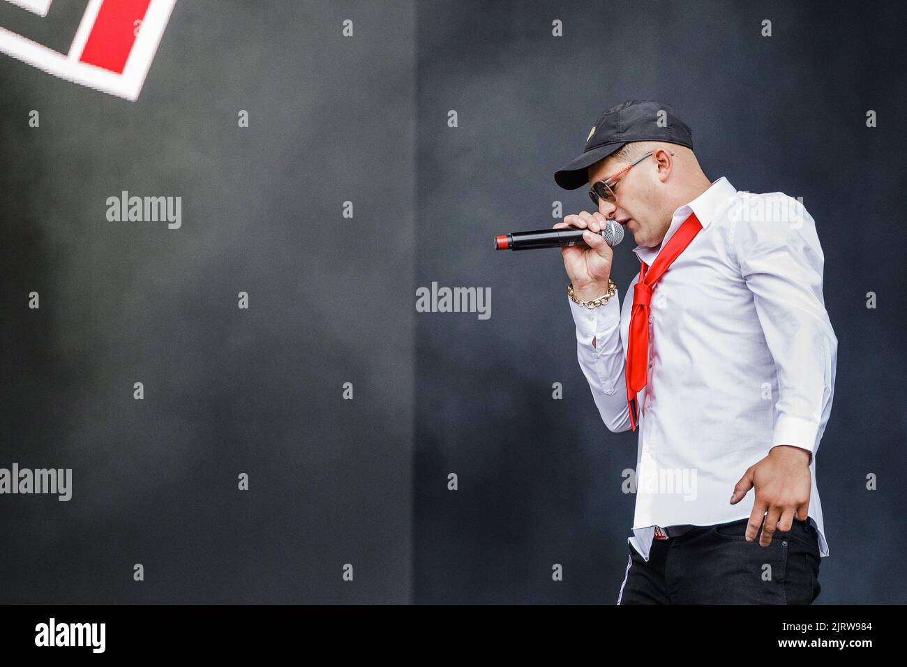 Chiller hi-res stock photography and images - Alamy