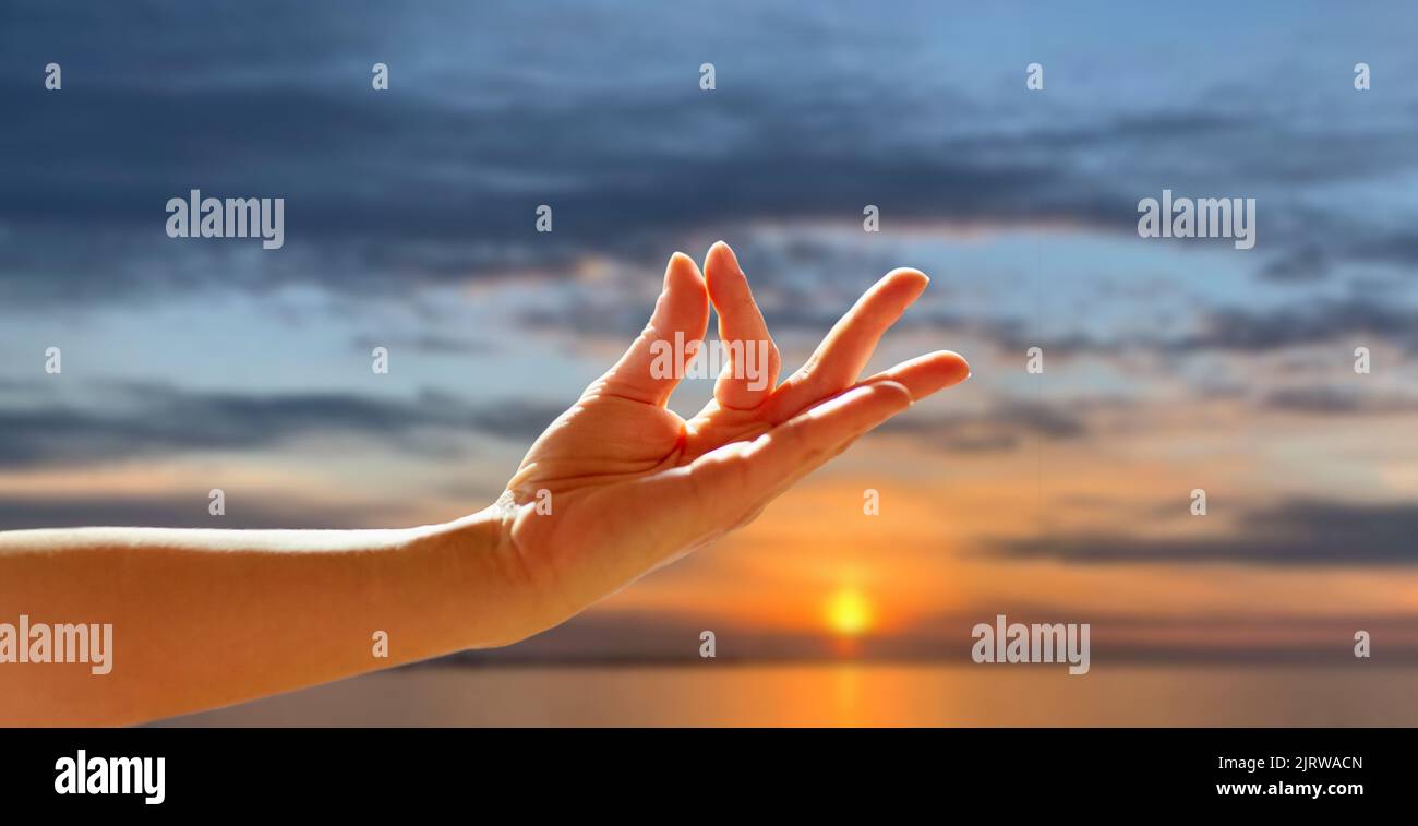 hand of meditating yogi woman showing gyan mudra Stock Photo - Alamy