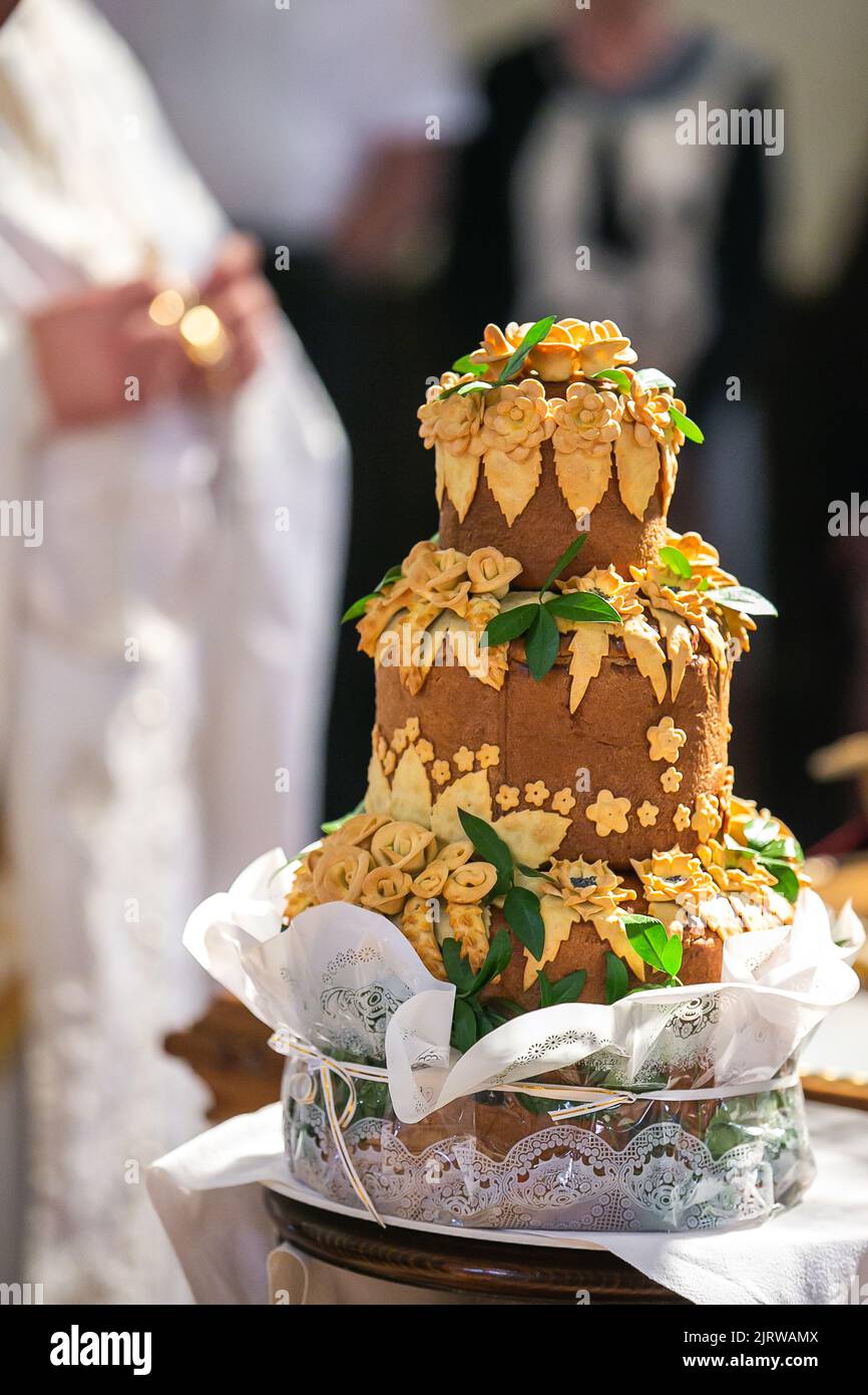 Multilevel wedding bread from wheat flour dough on the plate Stock ...